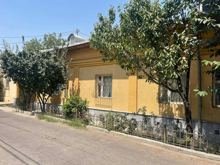 Продаётся дом на Новомосковской улице 5 соток
