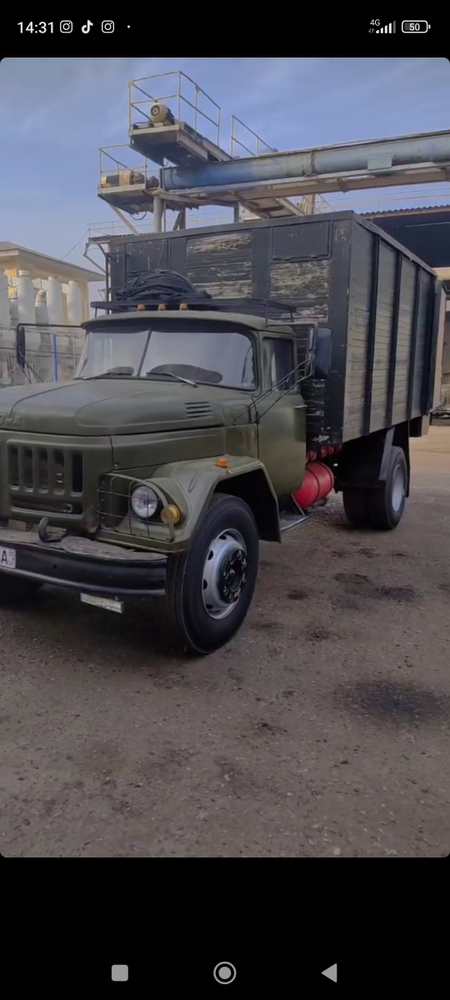 Zil 1991 yil ural mator