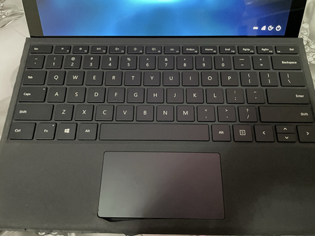Microsoft surface. Core i7 8/256