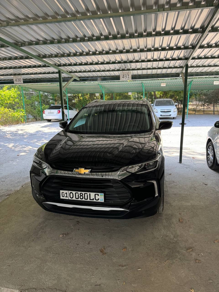 Продаётся автомобиль Traker