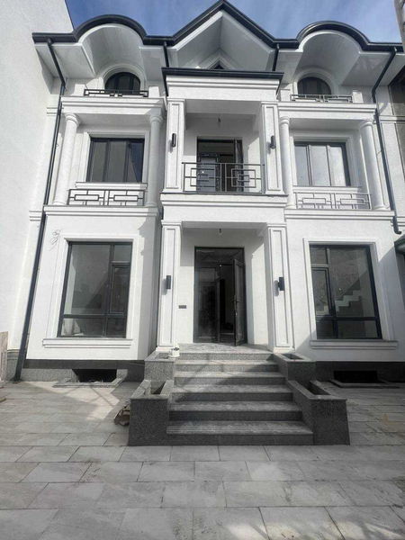 Продается Евро дом Сампи  360м2
