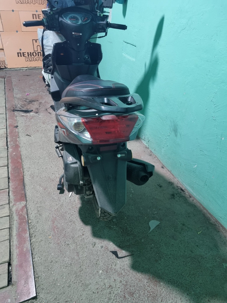Скутер skuter benzin motoskuter