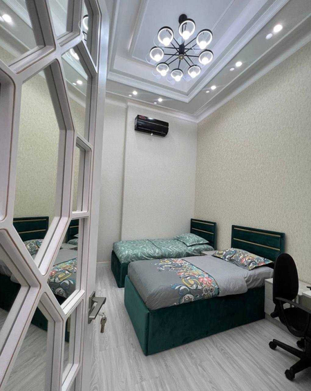 Toshkent city Boulevar
3/7/8. 100 кв м 
Всё удобства есть