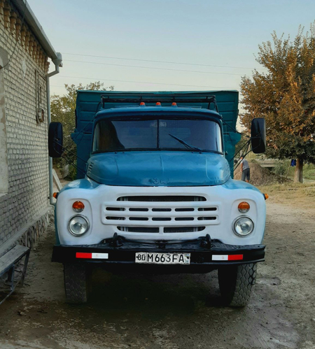 Zil 130 sotiladi