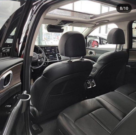 Kia Sorento 2,5L 5 o’rindiqli sotiladi. 2023 yil