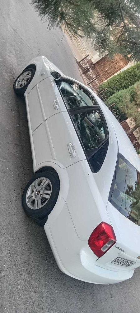 Srochna lacetti 1.8 sotiladi