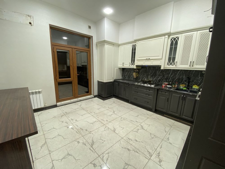Срочно! Продажа. 8 ком, 2,5 сот. 16 йиллик