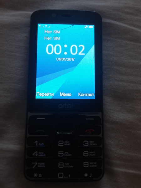 Телефон Artel X5  2-сим карты 2-камеры фонарик радио блютуз(Bluetooth)