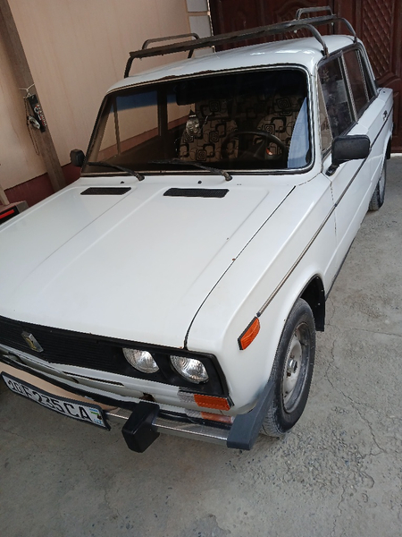 Vaz 2106 vikupga beriladi