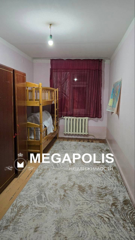 Продаётся Чилонзар 9кв 2в3 ком