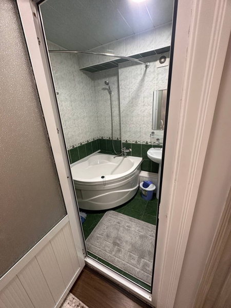 Продается квартира 2/4/4 Алайский Ц-2