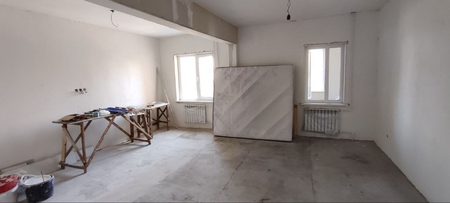 Срочно! 4-х комн кВ. 3-й этаж. 92м². С мебелью и техникой. Куйлюк-5.