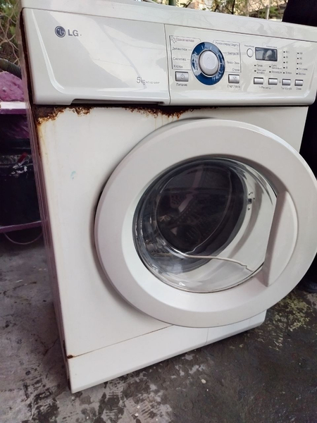Продаётся стиральная машина LG 5KG