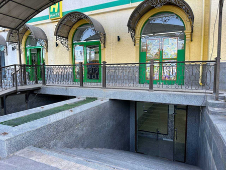 Продается НЕЖИЛОЕ ПОМЕЩЕНИЕ евро ремонт