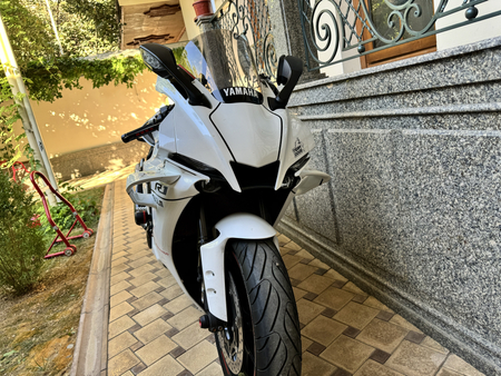 YAMAHA R1 2020 в идеальном состоянии