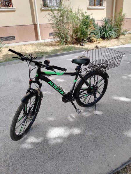 Velosiped deyarli yangi (razmer:26)