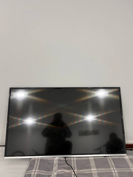 Artel TV LED 49/9000 Smart Full HD (124см)