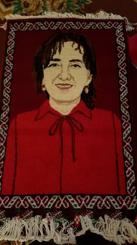 Гилам кулда тукилади. Портрет гилам.