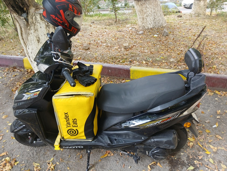 Skuter sotiladi 125 kubli