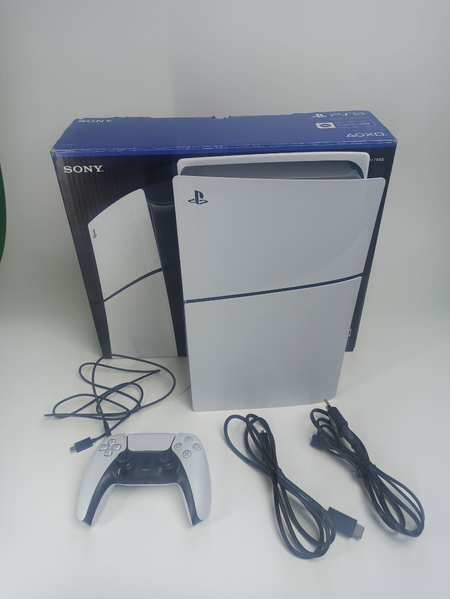 Продам PlayStation 5 (PS5). В полном комплекте и отл. состоянии