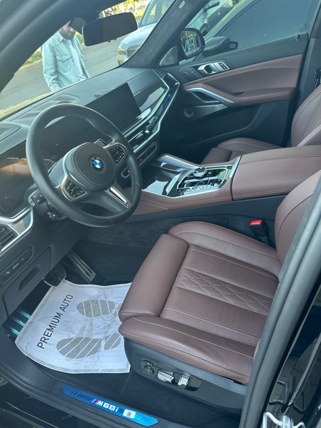 BMW X6 M60i своя