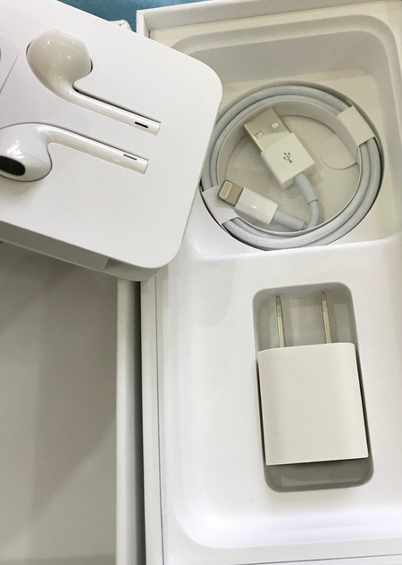 Наушник, USB кабель, Адаптер