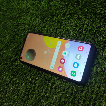 Samsung A11 sotiladi dastavka bor