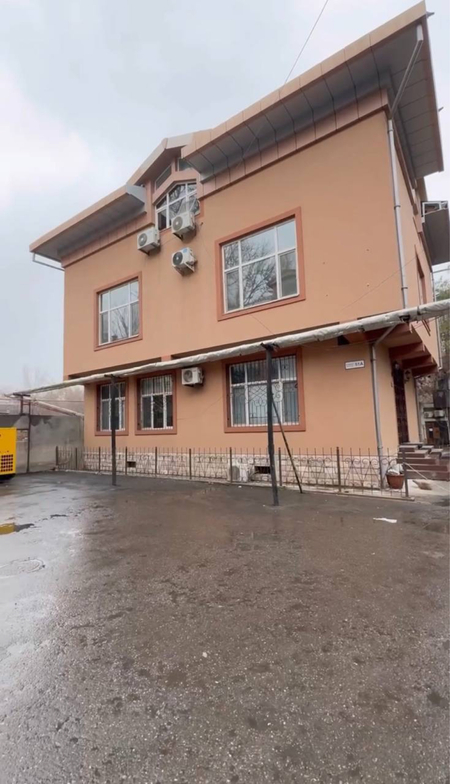 Продается отдельно стоящее здание на Ц1 ор-р Экорн