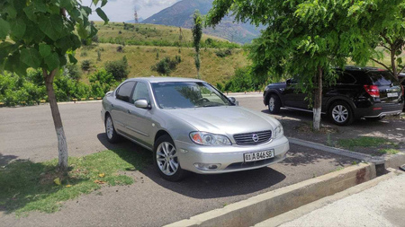 Nissan maxima a33