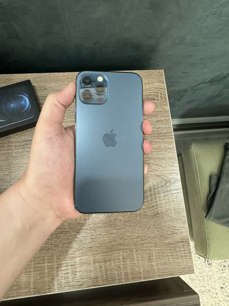 Продам I-Phone 12 Pro 128 Gb
