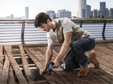 Аккумуляторный ударный шуруповерт - дрель BOSCH GSB 18V-50 pro