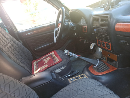 Volga 31105 satiladi 2006 jilgi taza