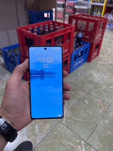 Huawei (redmi xiomi xonor) sotiladi
