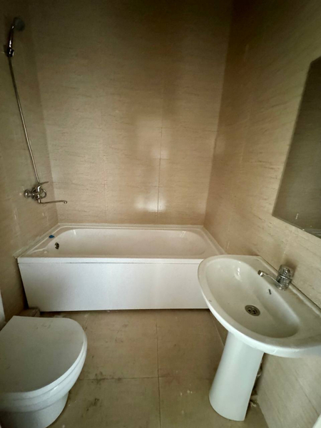 Срочно Продаётся Квартира  Район - Алмазар  Ориентир - Olmazor City