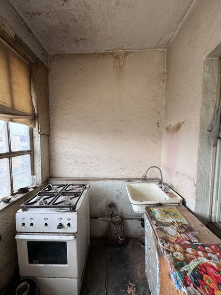 2 xonali 4-qavat 4 qavatli  ponelniy dom 65m²
Manzil:6-mkr. Alpamish
N