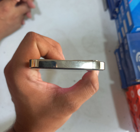 Iphone 12 pro 128gb sotiladi