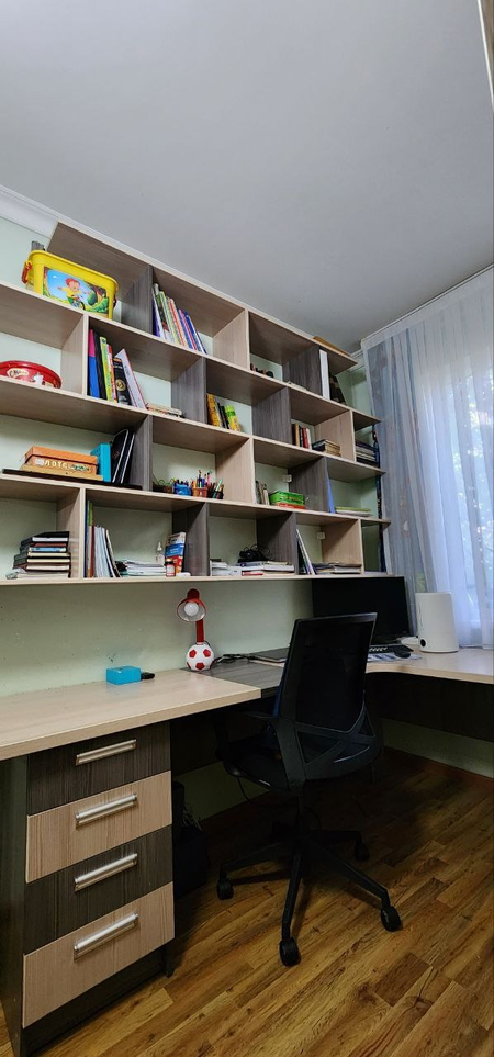 Срочно продам кв на юнус абаде 13кв Ахмад дониш 3/2/4.