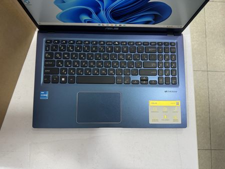 Asus core i3 11 avlod 8/256 ssd klavyatura yonadi full komplektda