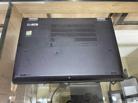 Lenovo ThinkPad Yoga Intel Core i7-8650U vPRO озу16гб 128ssd