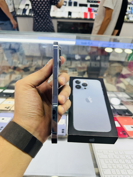 iPhone 13 Pro 256 gb blue