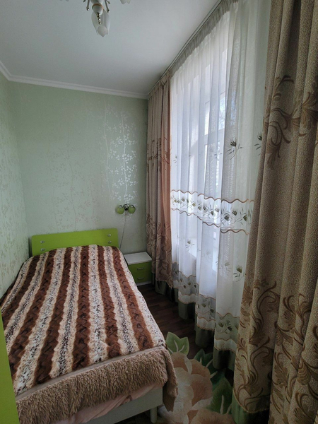 Продаётся  37м² ул.Моштабиб 1в2/3/4 ор-р Бутик Гламур