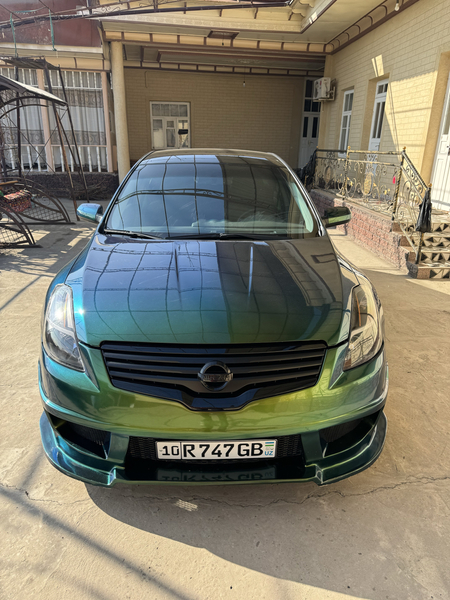 Nissan altima full pozitsiya