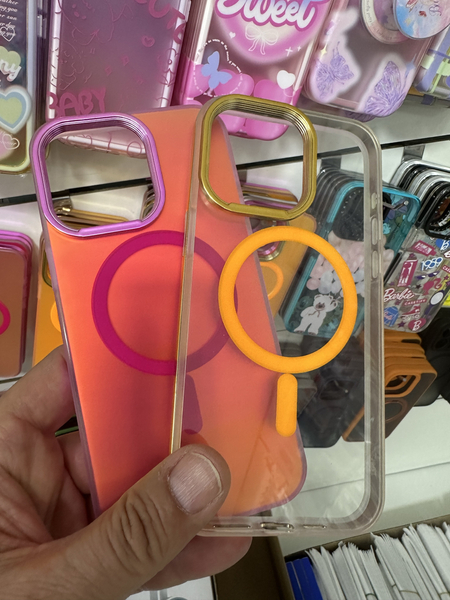 чехлы на  iPhone