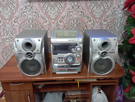 Muzikalni sentir Samsung sotiladi