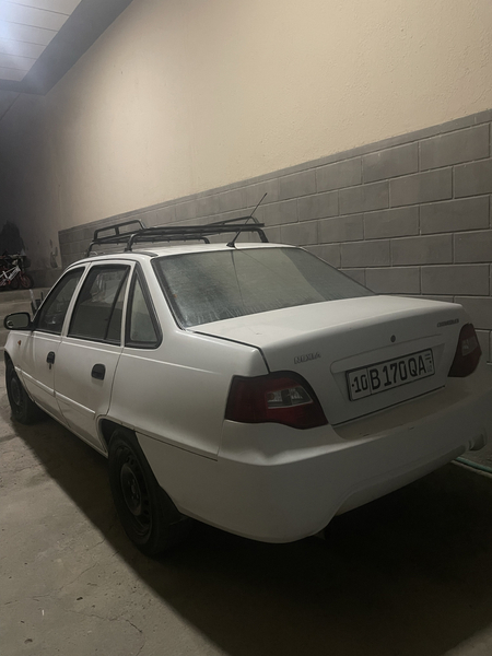 Nexia 2 oq Gibrit mator Yaxshi yuradi matorlaru qilingan Gaz metan