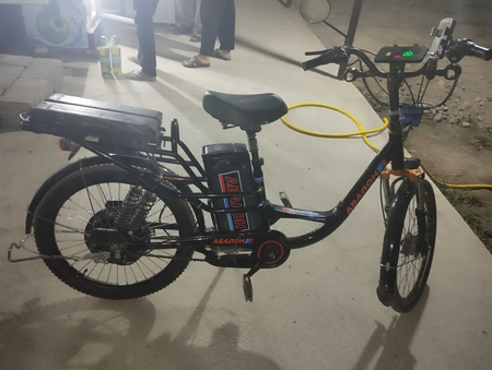 Veloskuter b/u srochno sotiladi