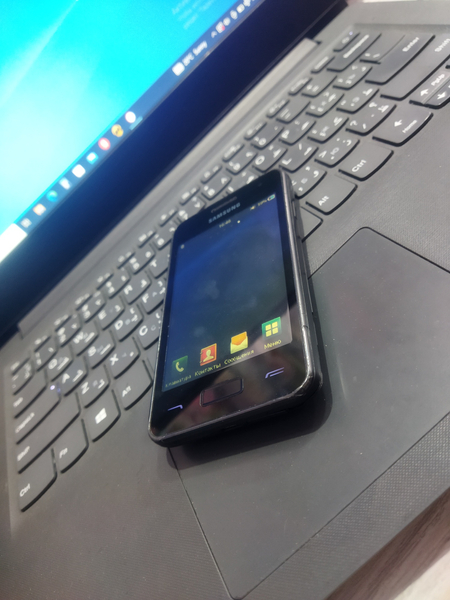 Samsung wave holati yahshi joyi 200-mb