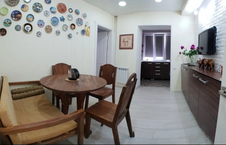 Mirobod Sotuvda 3 xonalik uy remont Gospitalniy