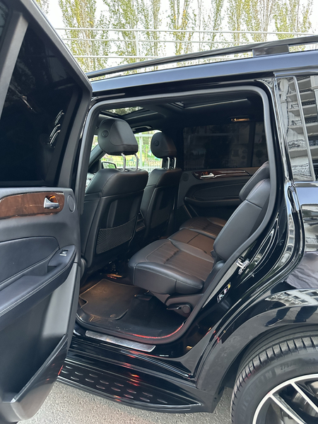 Mercedes Benz GLS 450 4MATIC