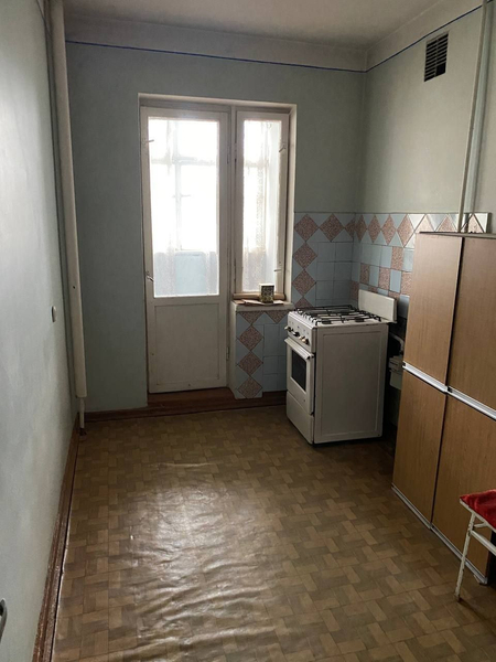 Срочно продается 2 ком квартира в Наваи